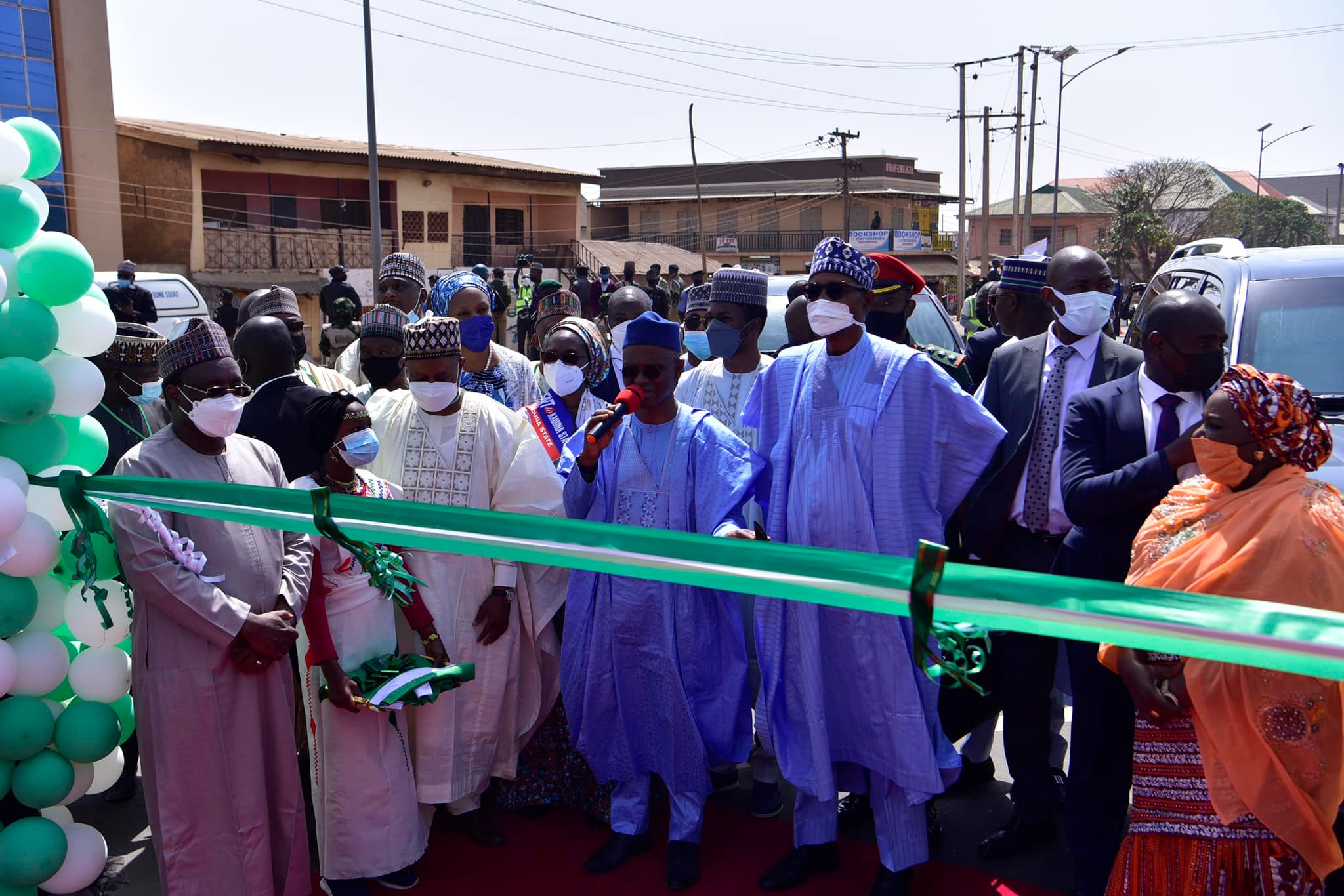 President Buhari inaugurates Kawo flyover, other projects in Kaduna ...
