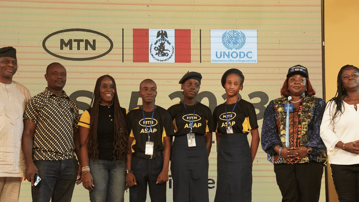 Gov. Fashola receives Faculty of Education, OAU, members representing ...